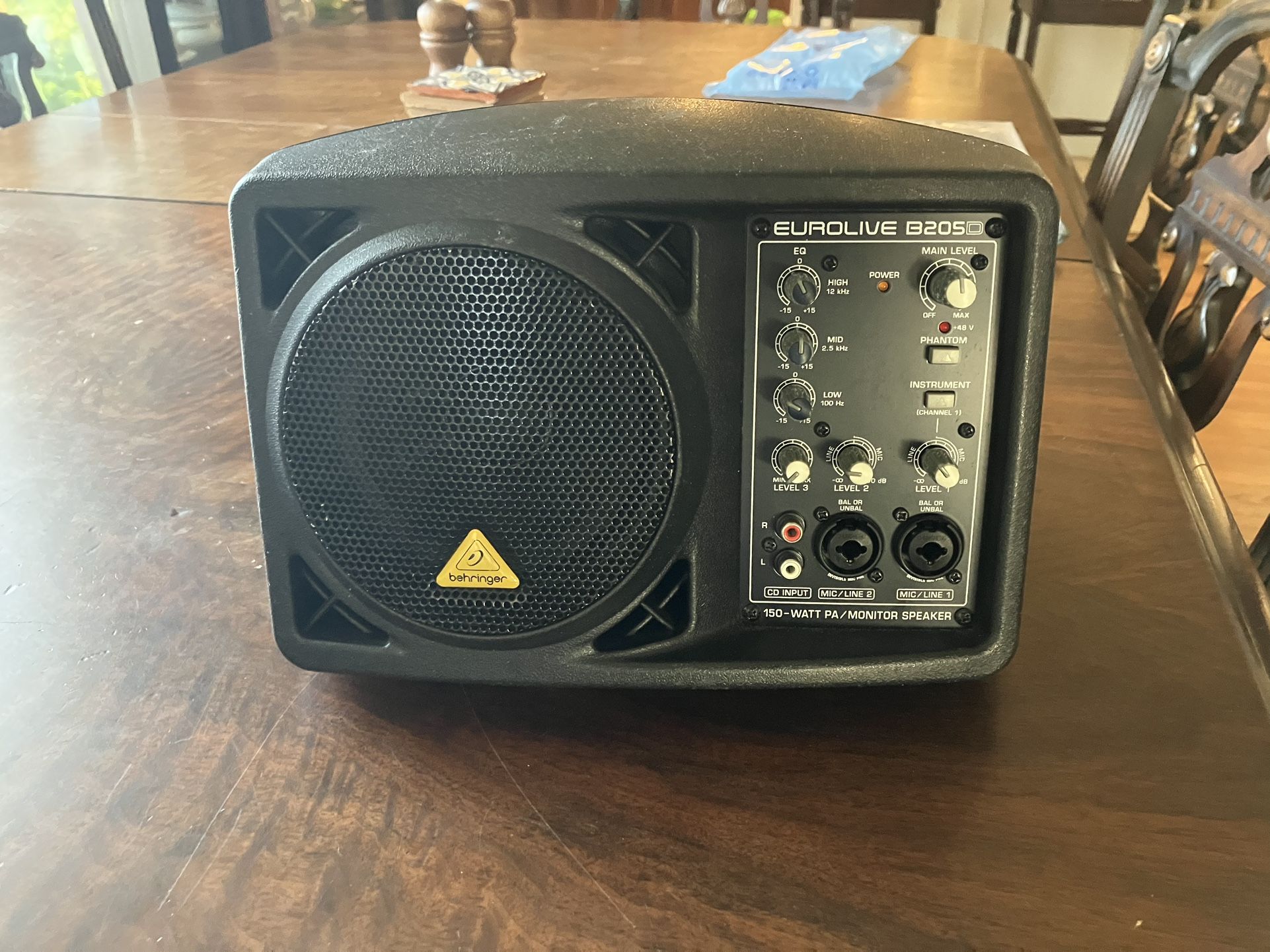 Behringer Eurolive B205D Compact PA/monitor for Sale in Garden Grove ...