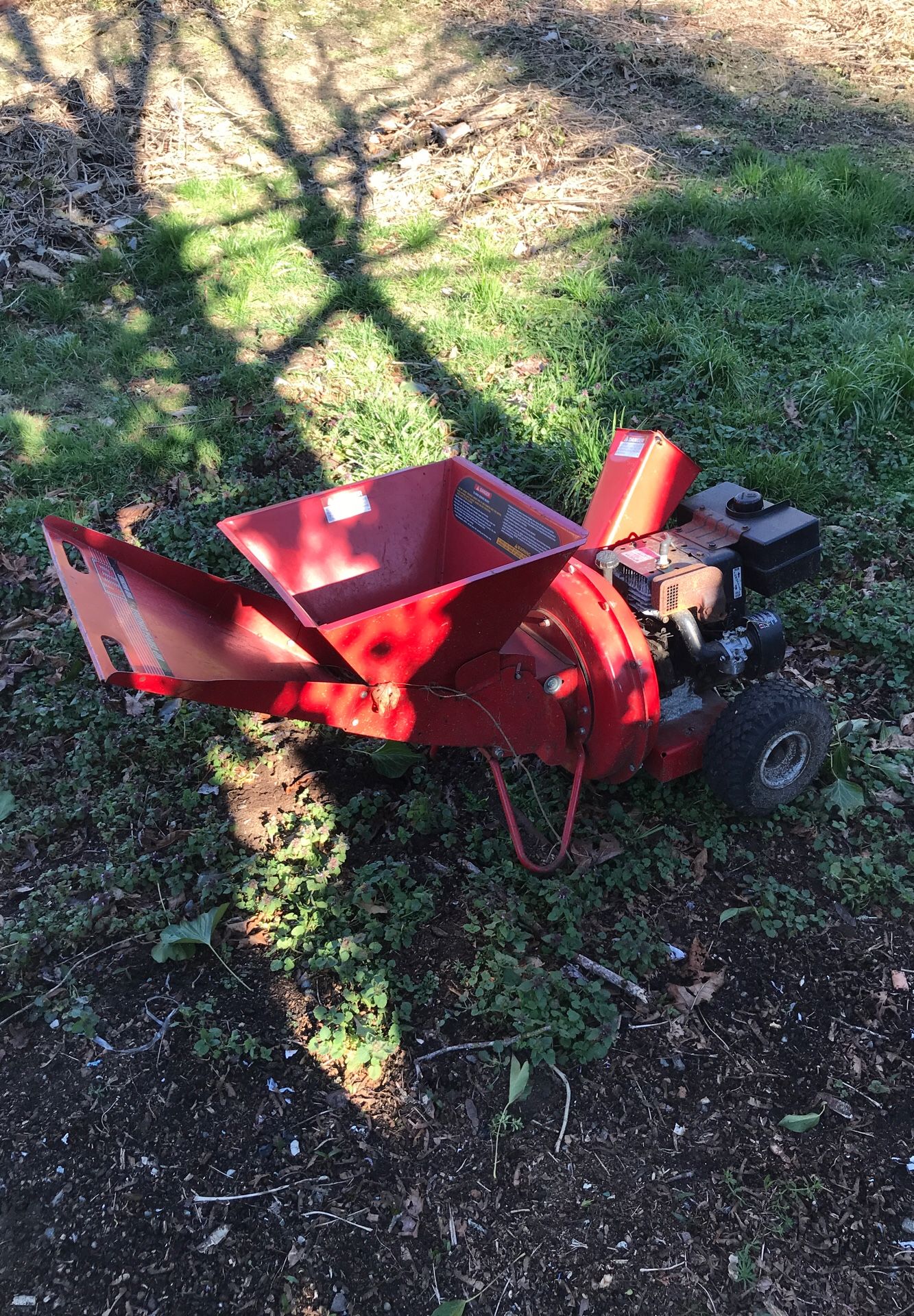 MTD Yard Machines 8HP Chipper Shredder for Sale in Seattle, WA - OfferUp