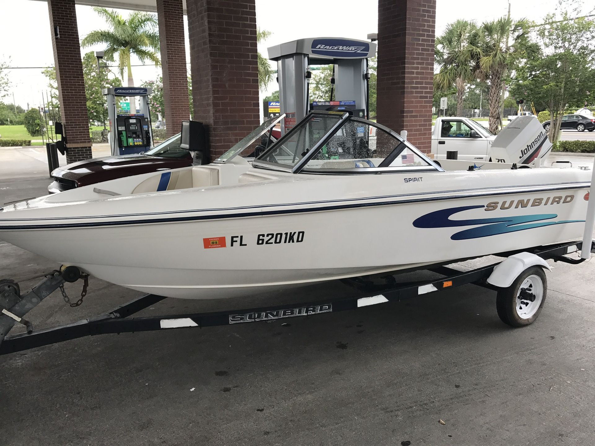 Sunbird 70 HP Johnson for Sale in West Palm Beach, FL - OfferUp