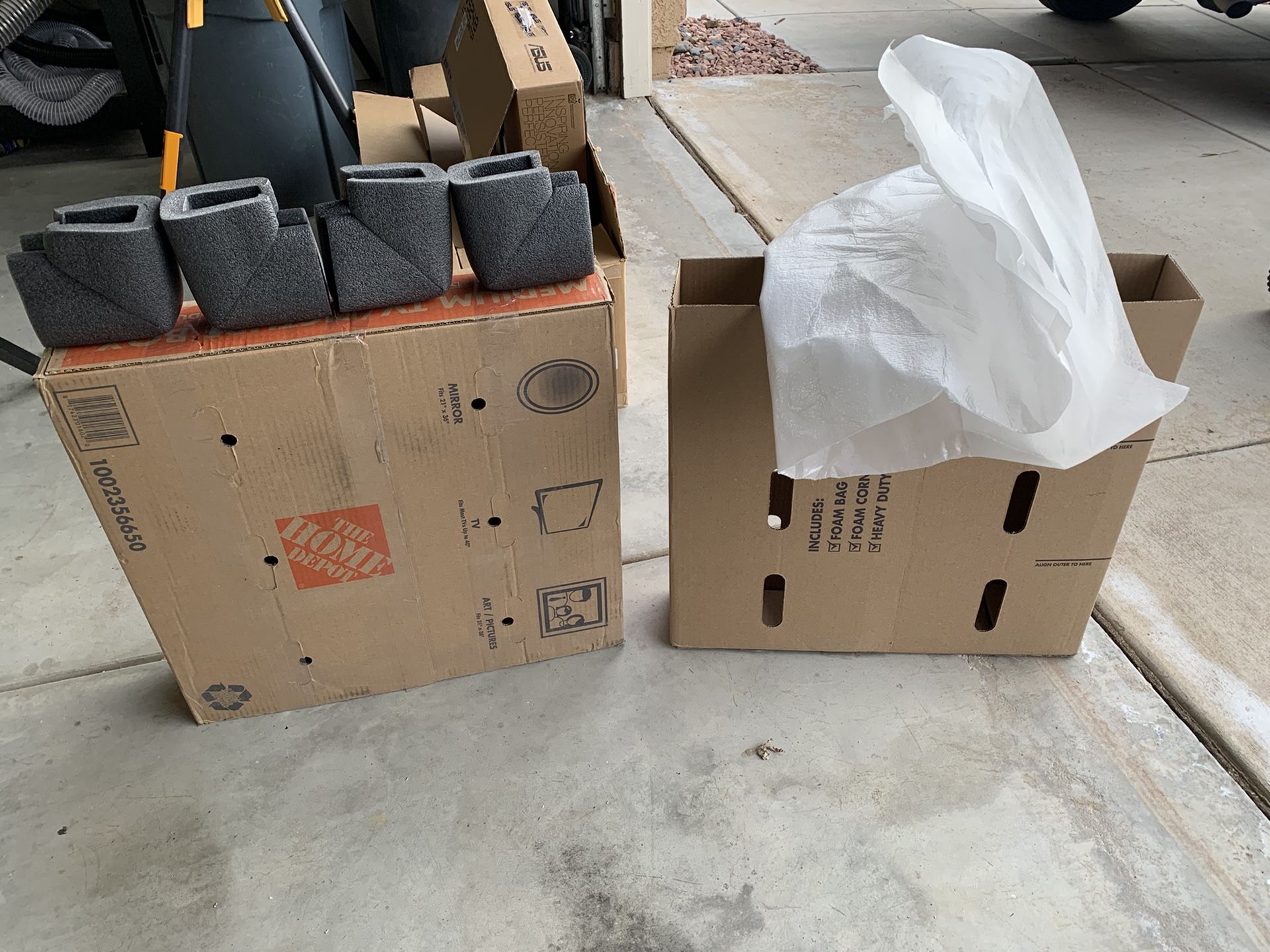 Home Depot Medium TV/Monitor Shipping/Moving Boxes for Sale in Lake ...
