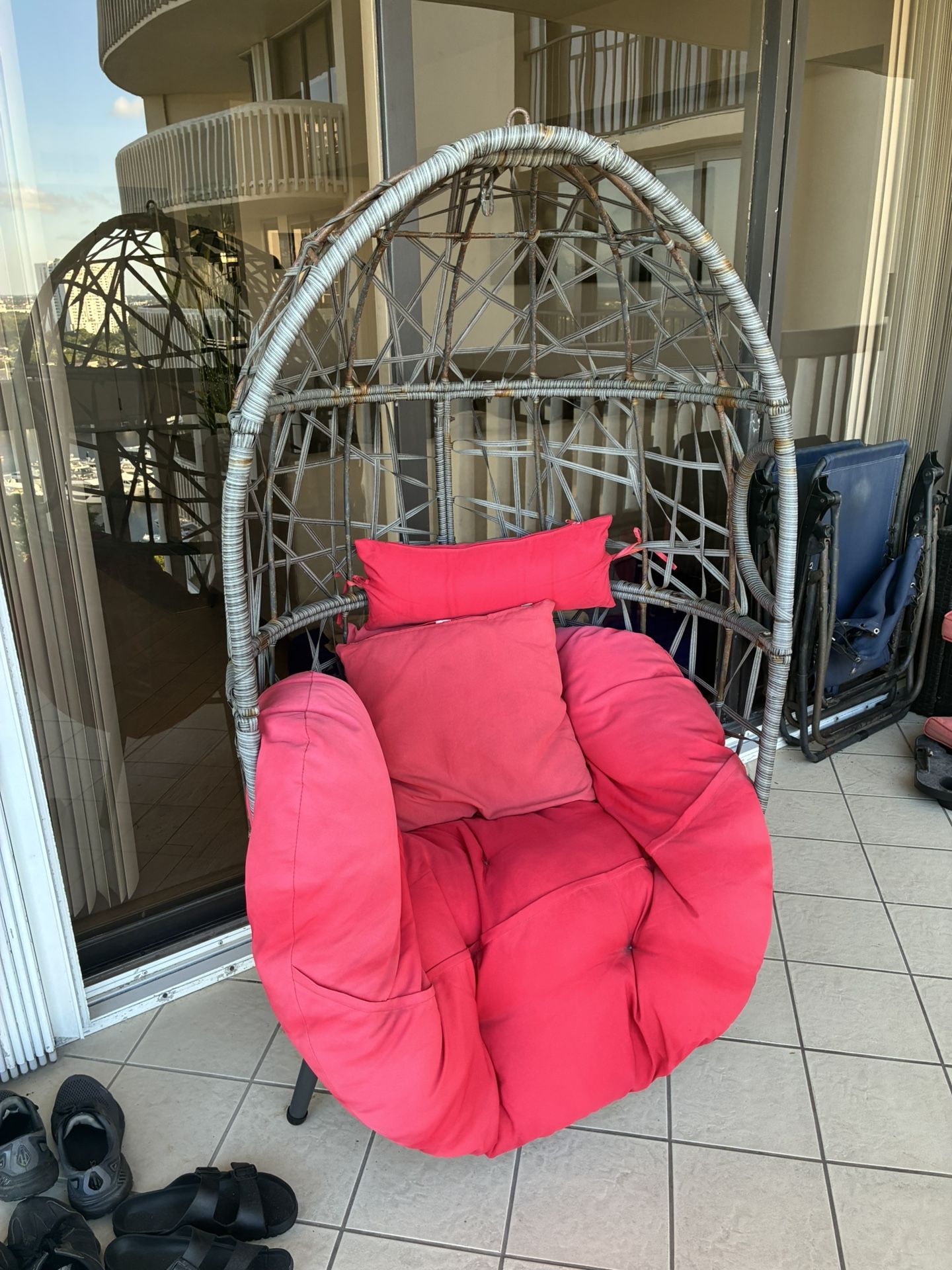 Egg Chair for Sale in Aventura, FL - OfferUp