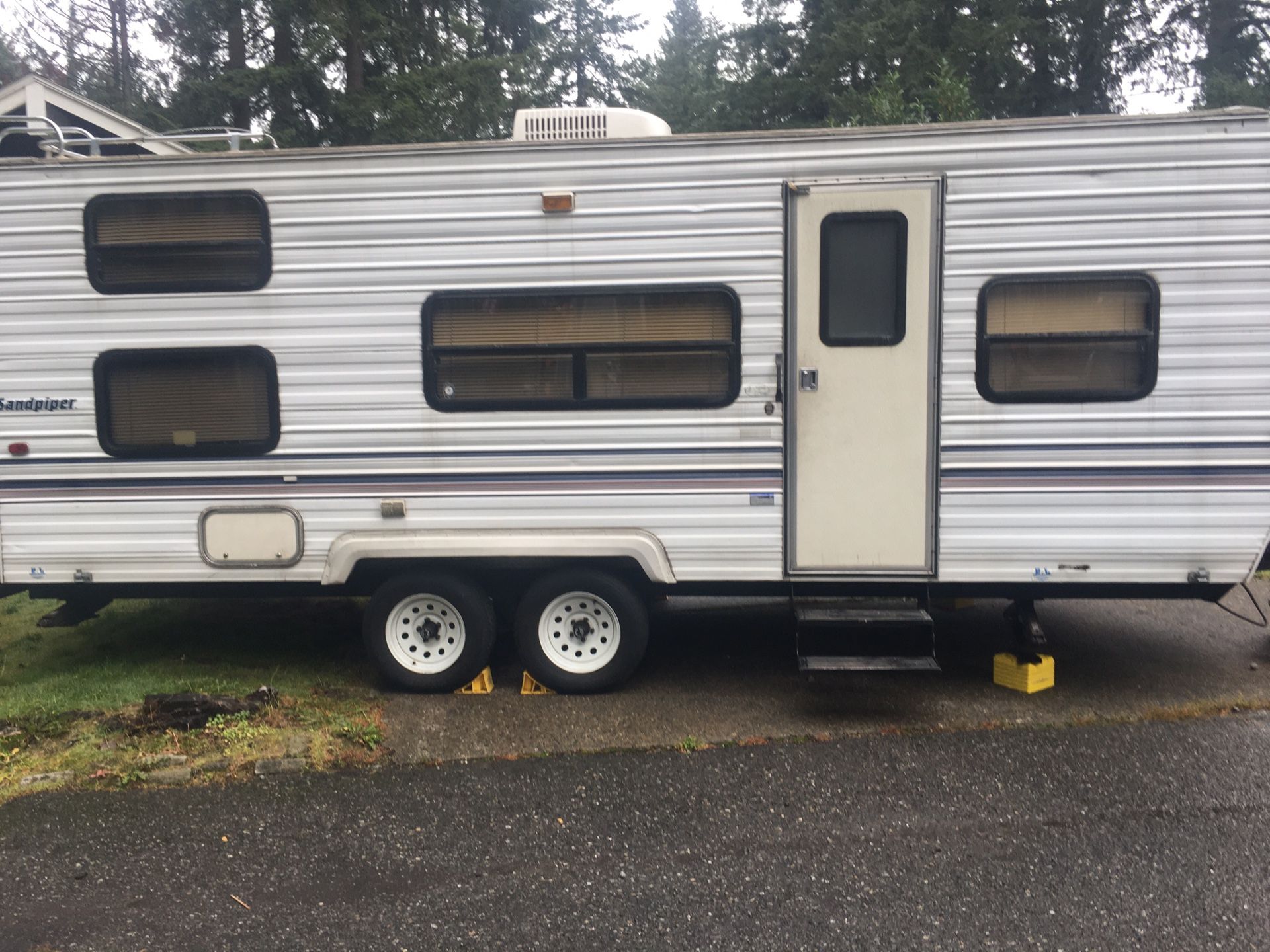 1999 22 foot Sandpiper Travel Trailer for Sale in Kent, WA - OfferUp