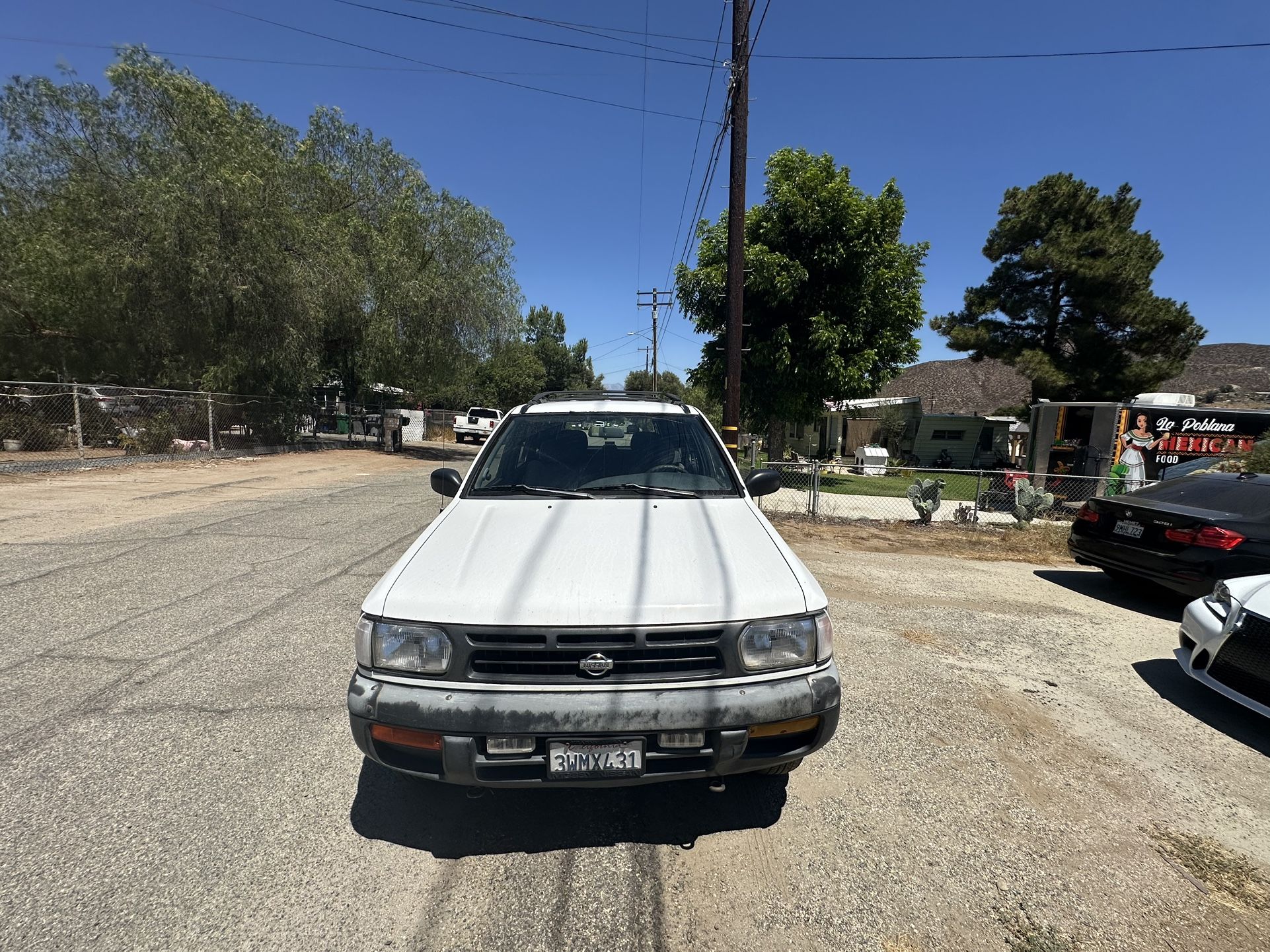 1997 Nissan Pathfinder for Sale in Hemet, CA - OfferUp