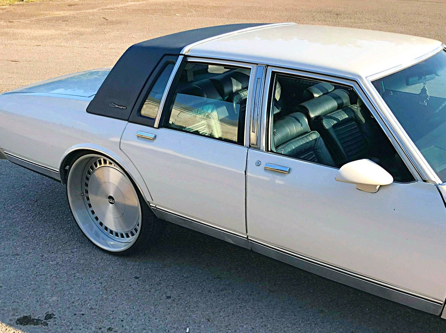 1987 Chevrolet Caprice for Sale in Chicago, IL - OfferUp