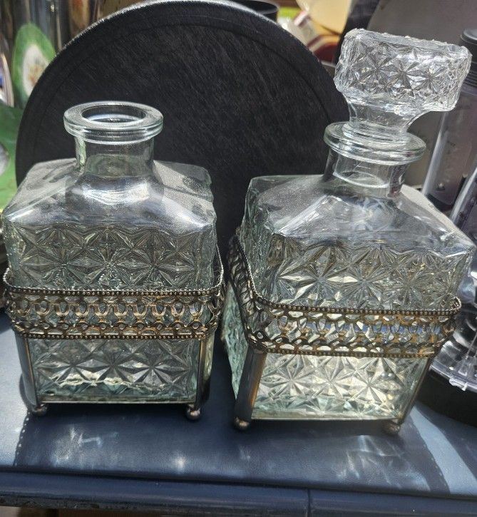 Vintage Decanter Set for Sale in Sugar Land, TX - OfferUp