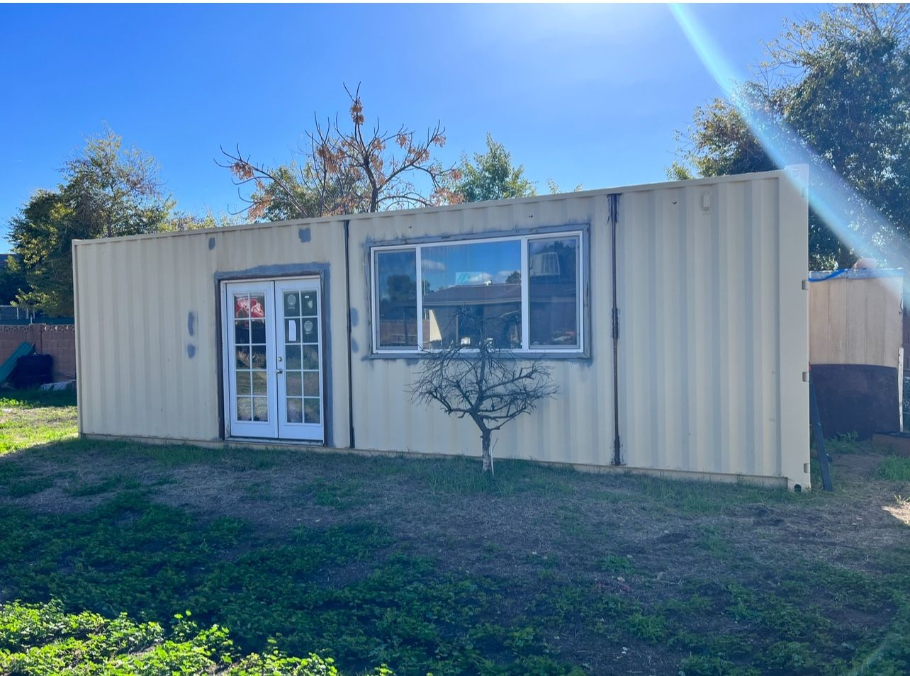 30 foot Connex Shipping Container/w/solar panels for Sale in Phoenix ...