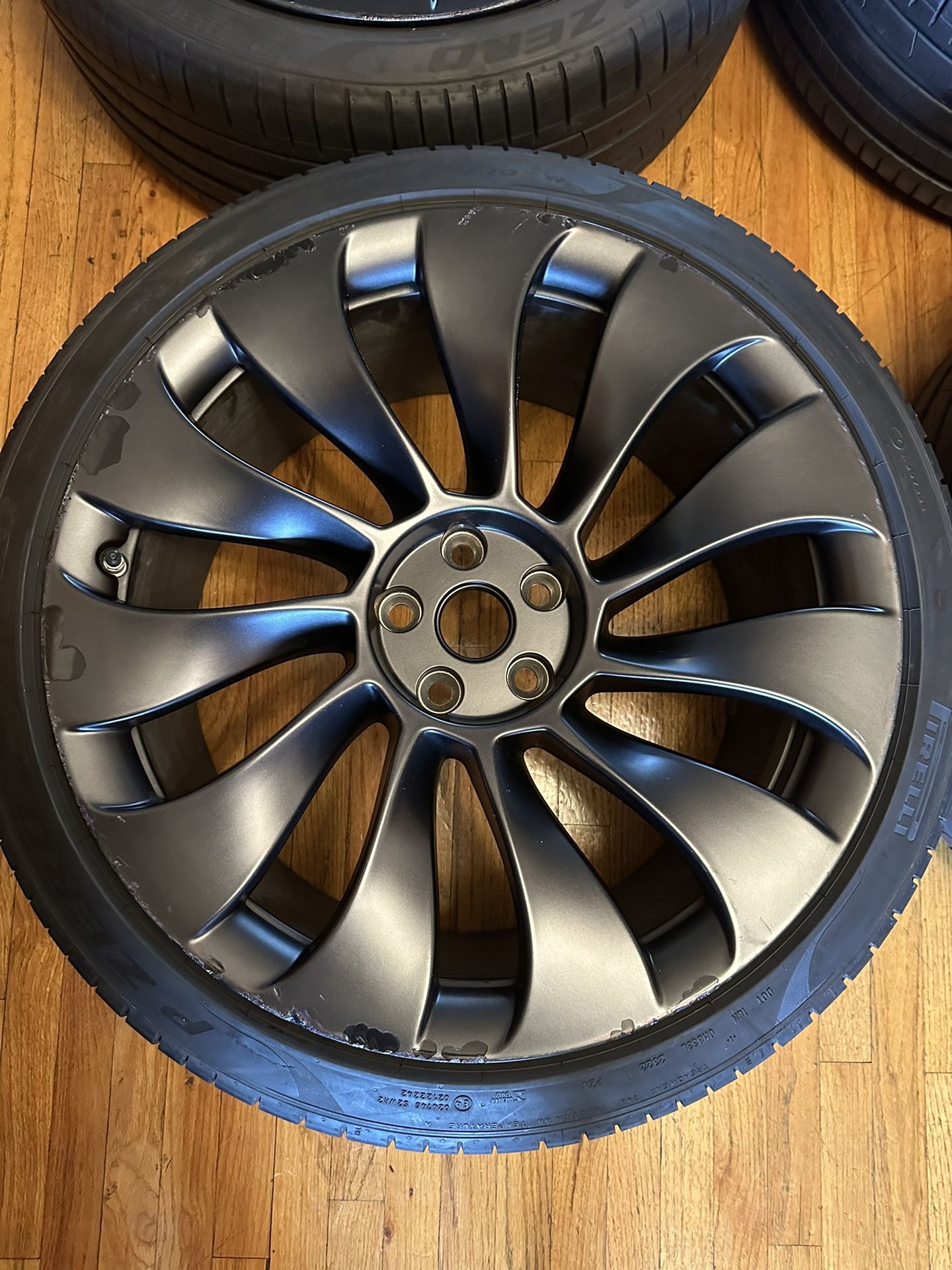 4 Tesla Model Y Performance Uberturbine 21-inch wheels and tire for ...