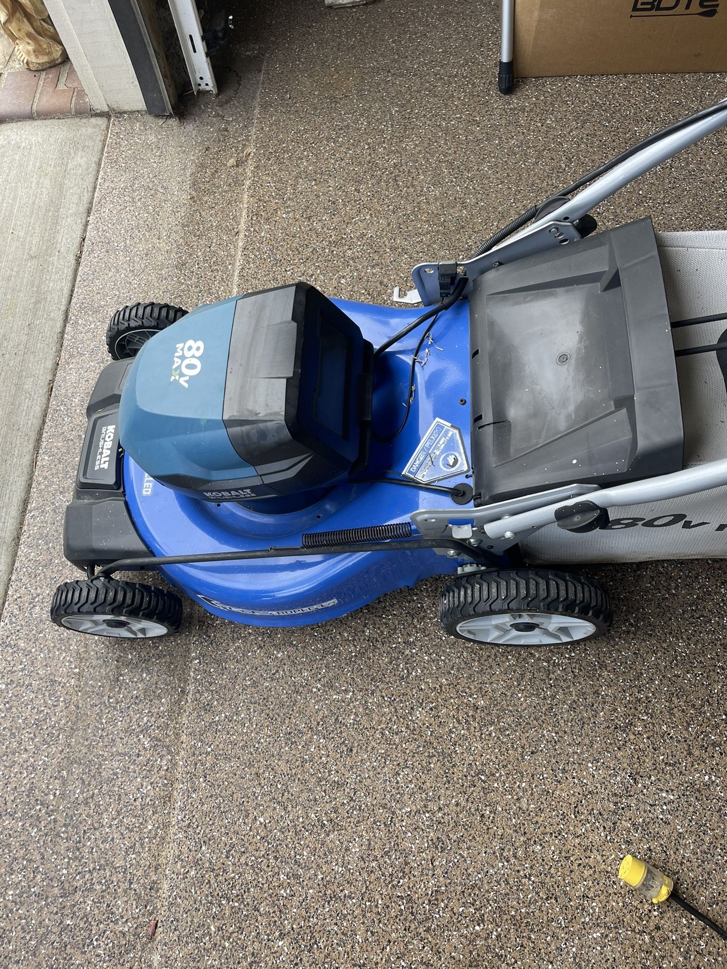 Electric lawn Mower for Sale in Wildomar, CA - OfferUp