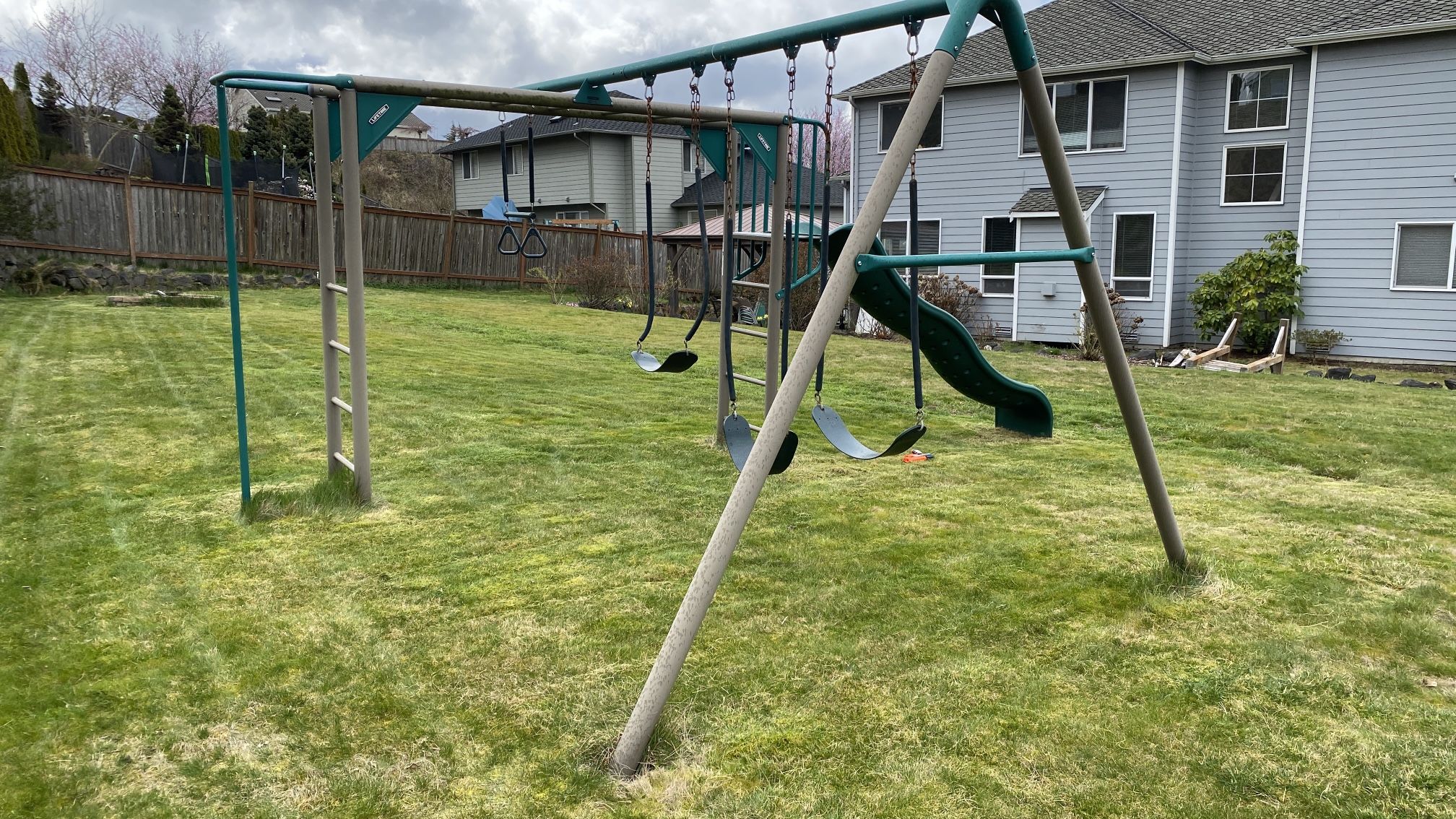 Lifetime Swing set Model 90413 for Sale in Tacoma, WA - OfferUp