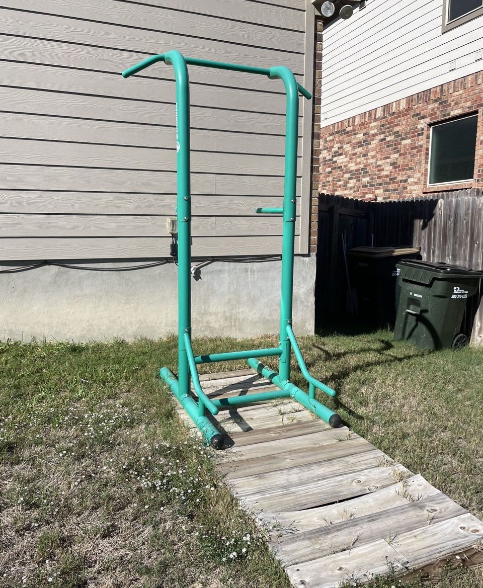 Pull Up Stand for Sale in Boerne, TX - OfferUp