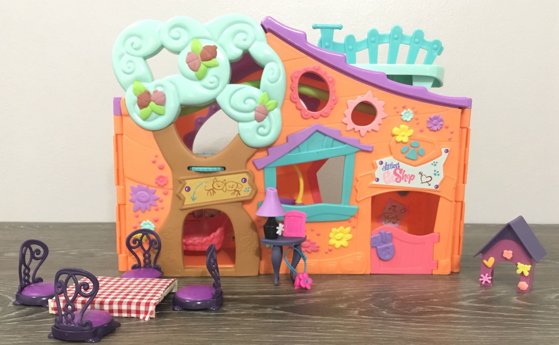 Littlest Pet Shop Toy House