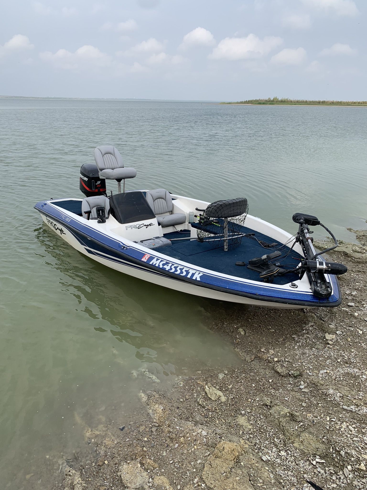 Pro Craft Bass Boat for Sale in Helotes, TX - OfferUp