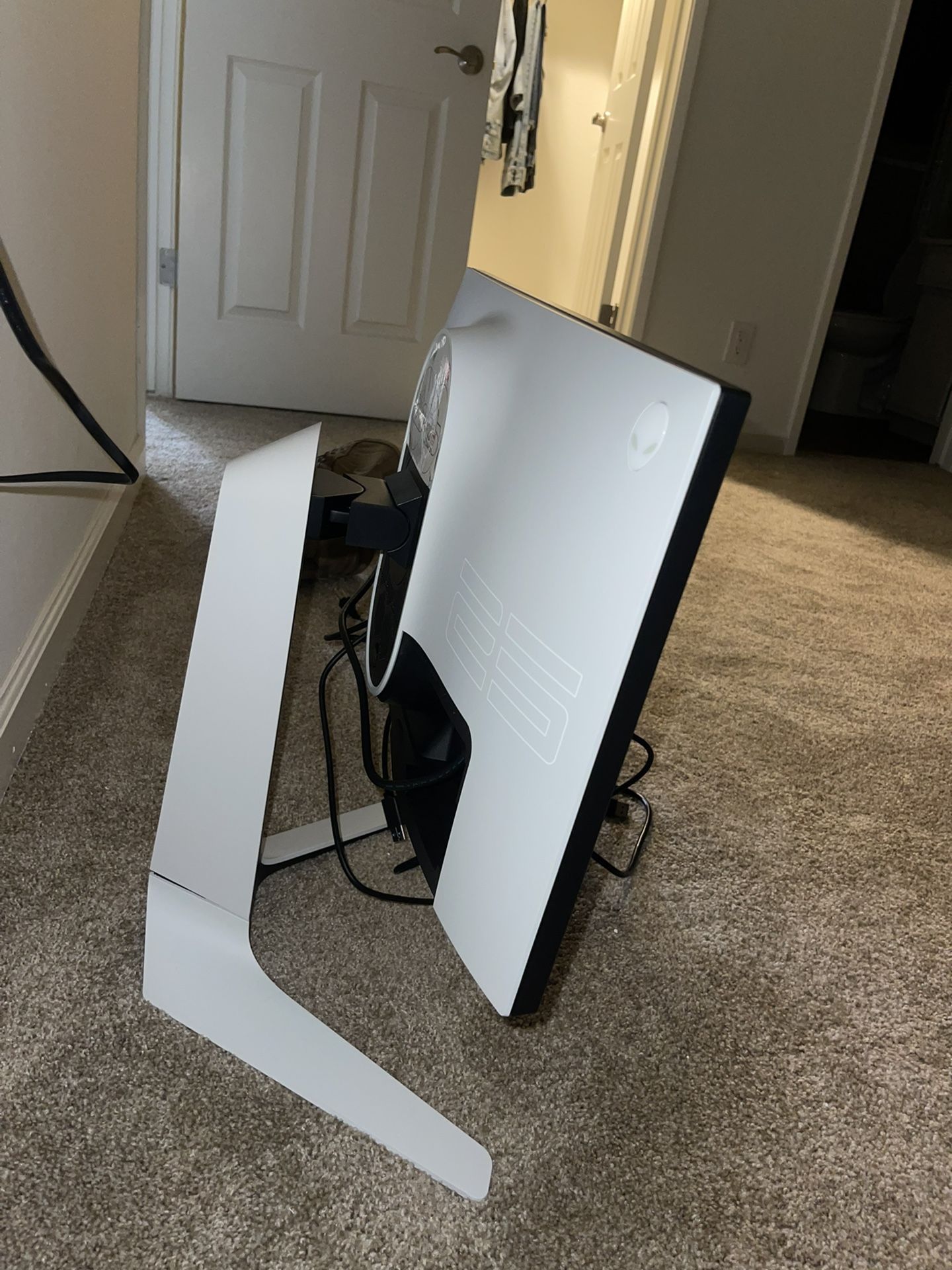 PS5 Digital Version W/ Alienware Monitor And Brand New PS5 Controller ...