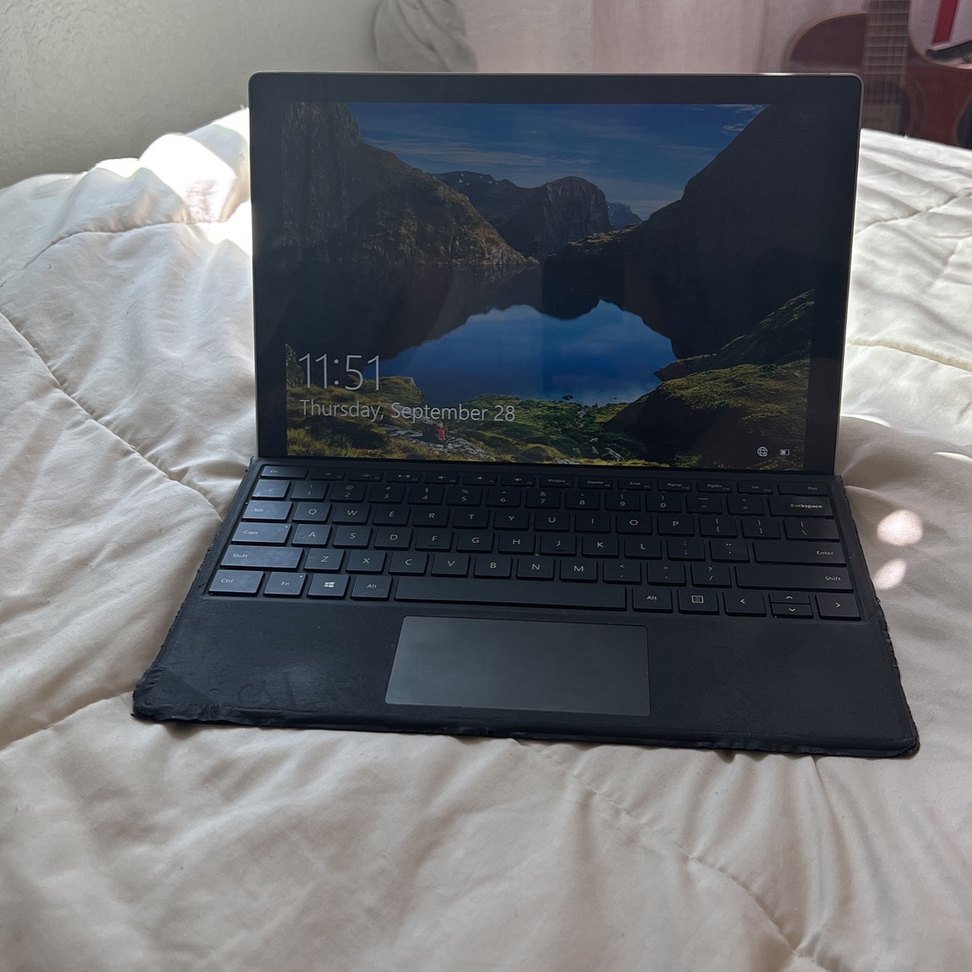 Microsoft surface Tablet 5th Generation for Sale in Redlands, CA - OfferUp