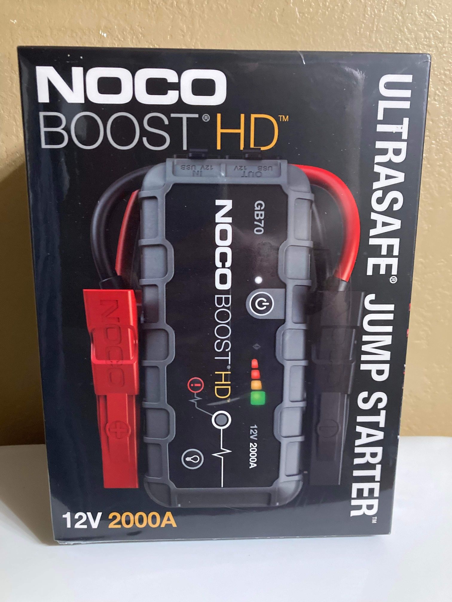NOCO GB70 Boost HD 2000A Jump Starter for Sale in Las Vegas, NV - OfferUp