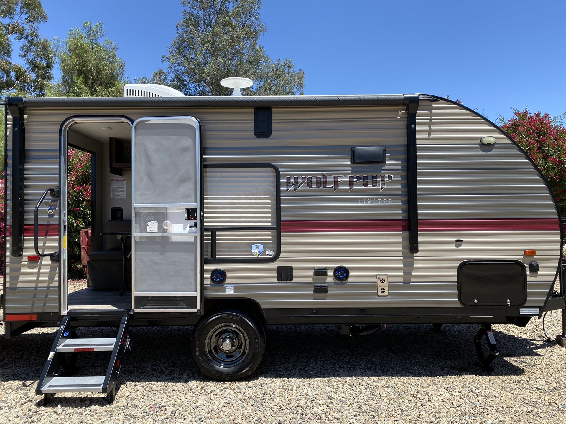 2018 Forest river 17ft toy hauler fully self-contained for Sale in ...