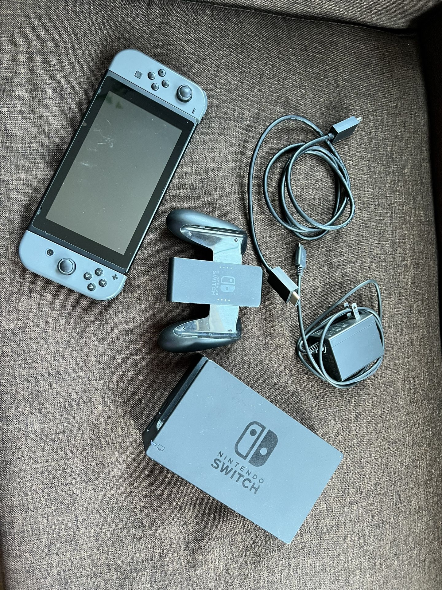 Nintendo Switch with dock wires and 128 GB memory stick for Sale in ...