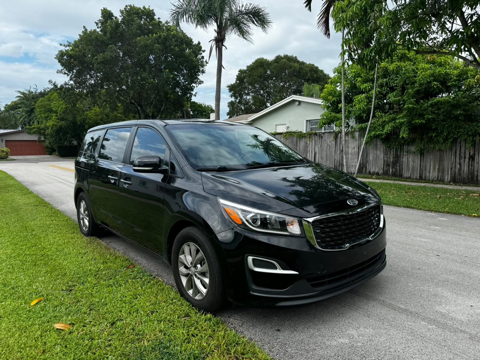 2019 KIA Sedona for Sale in Miramar, FL - OfferUp
