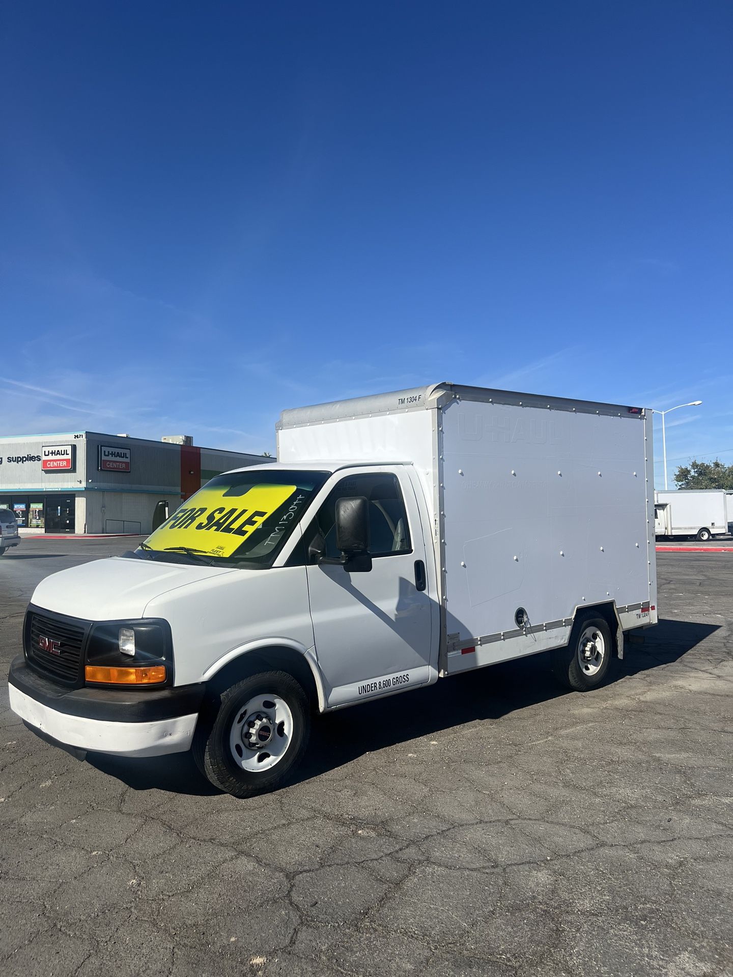 2012 GMC 10 Foot Box Truck for Sale in Las Vegas, NV - OfferUp