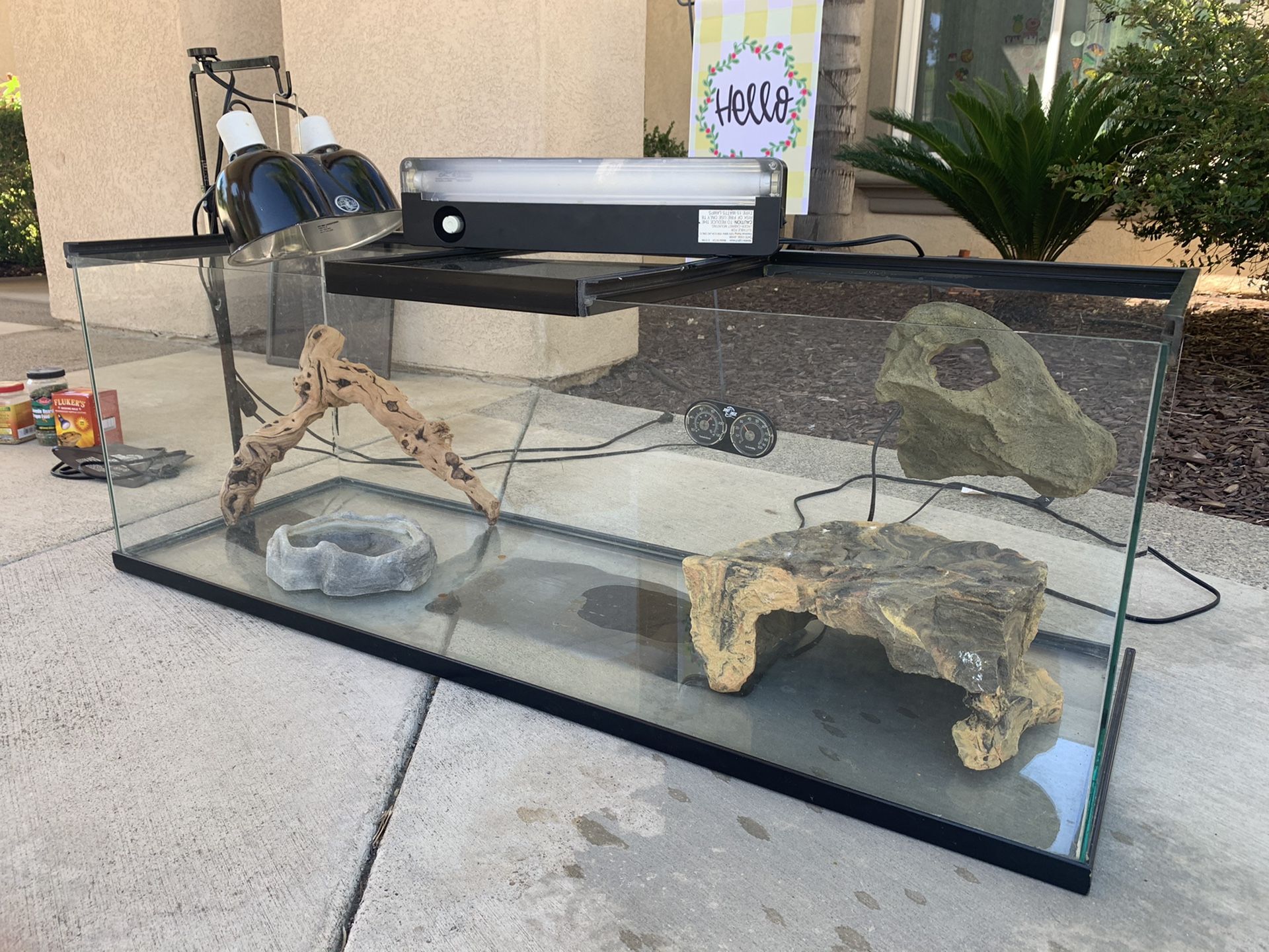Reptile Aquarium 40 Gallon for Sale in Temecula, CA - OfferUp