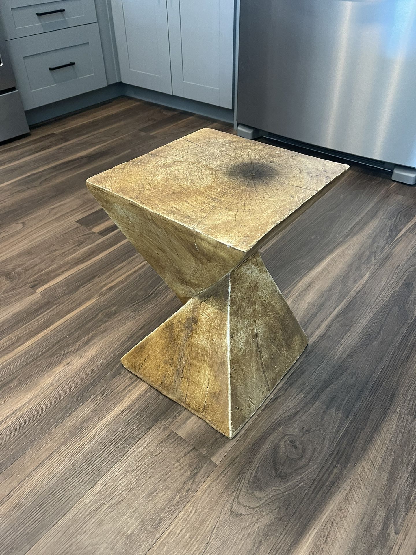 Abstract End Table/Coffee Table for Sale in Denver, CO - OfferUp