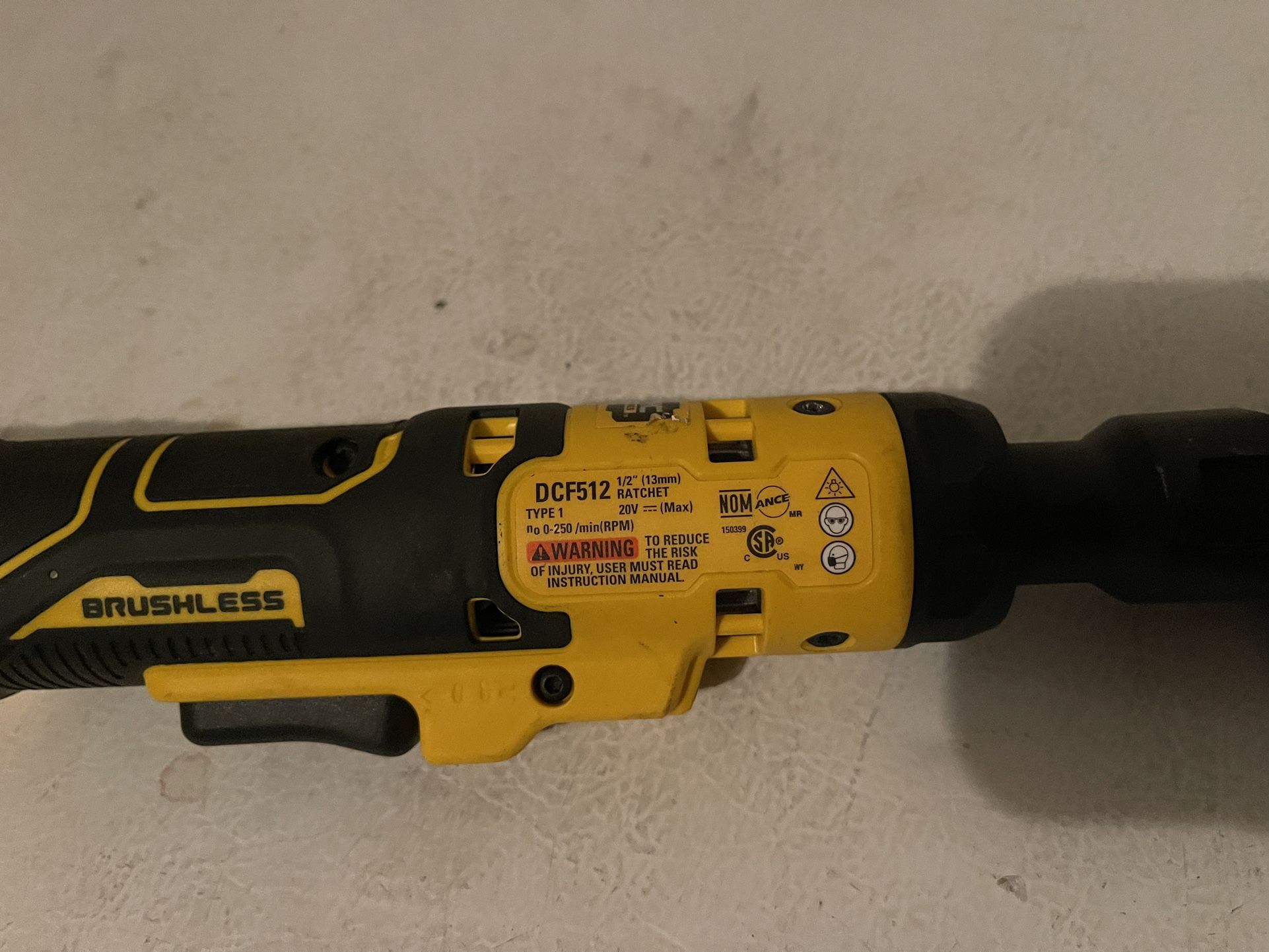 DEWALT DCF512 ATOMIC 20-Volt MAX Cordless 1/2 in. Ratchet (Tool-Only ...