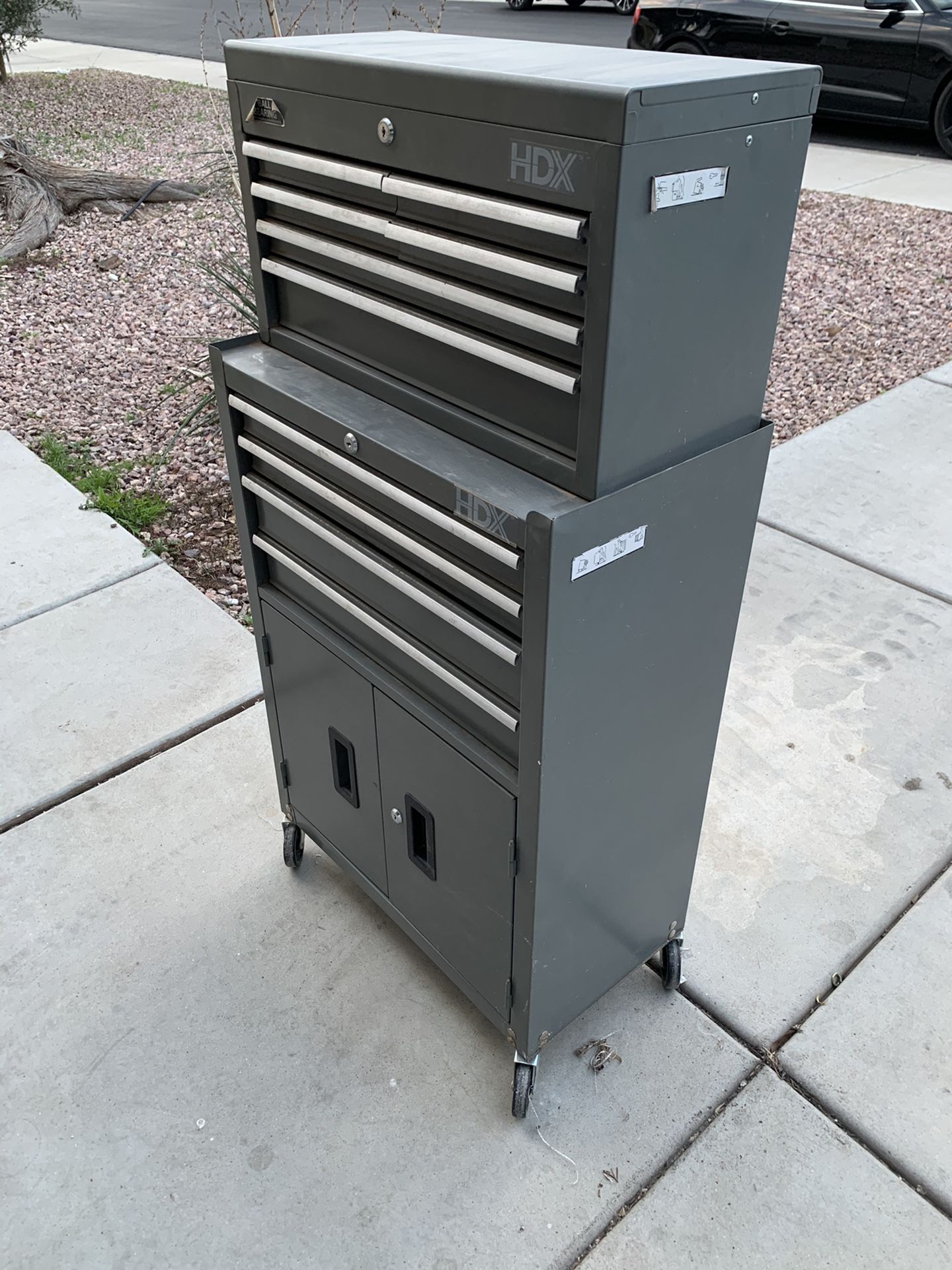 Grey tool box for Sale in Youngtown, AZ - OfferUp