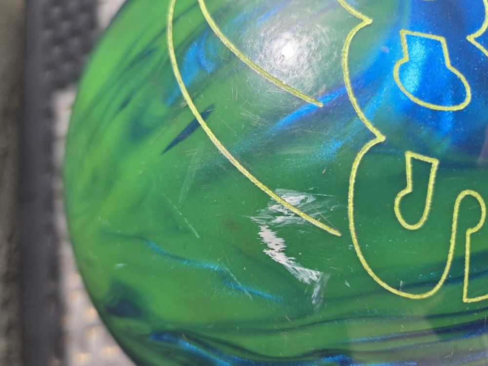 Very nice bowling ball Columbia 300 11.4 Pounds for Sale in Peoria, AZ ...