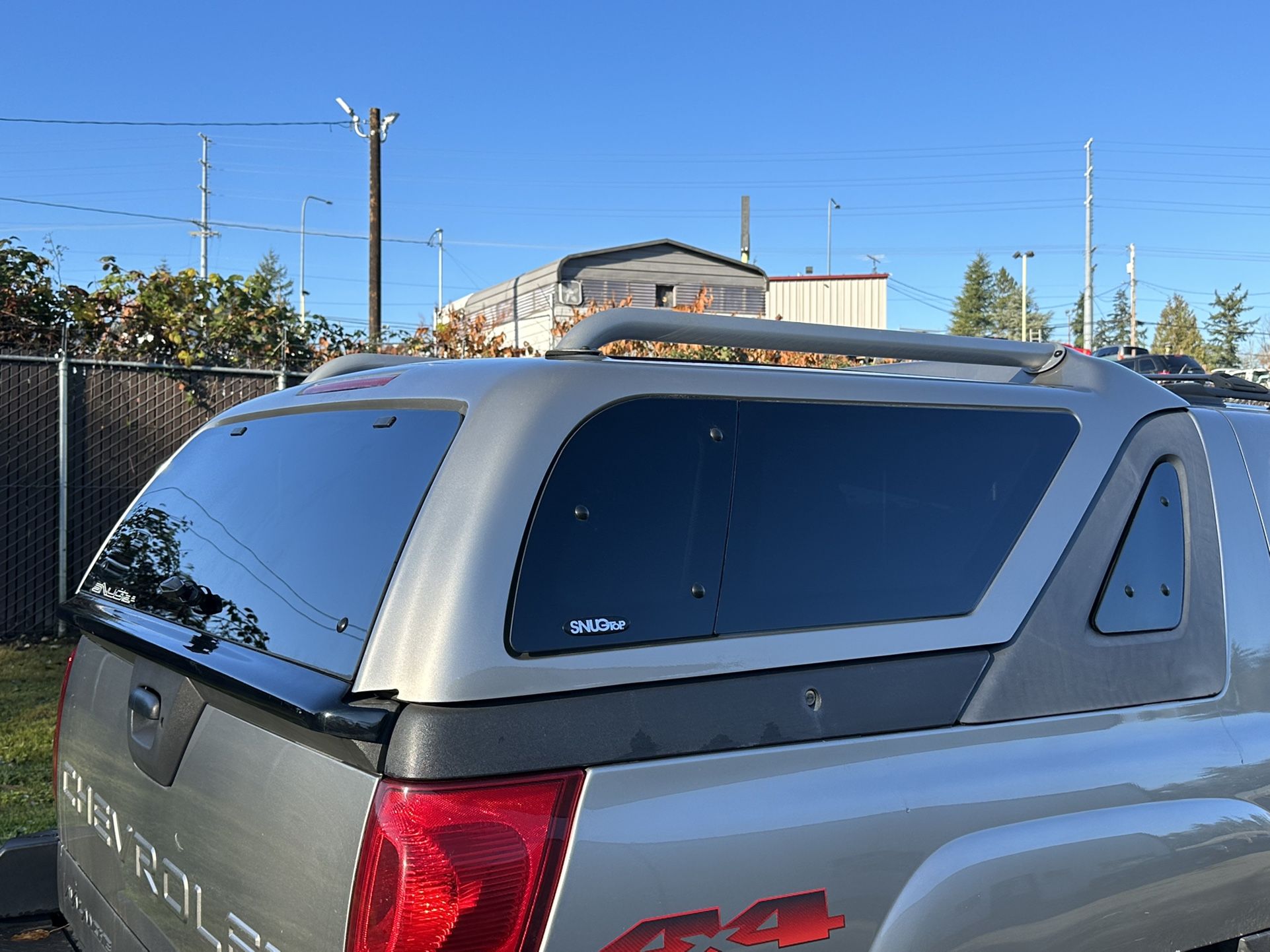 2002-2006 Chevy Avalanche SNUGTOP XUV Fiberglass Canopy Topper #8997 ...