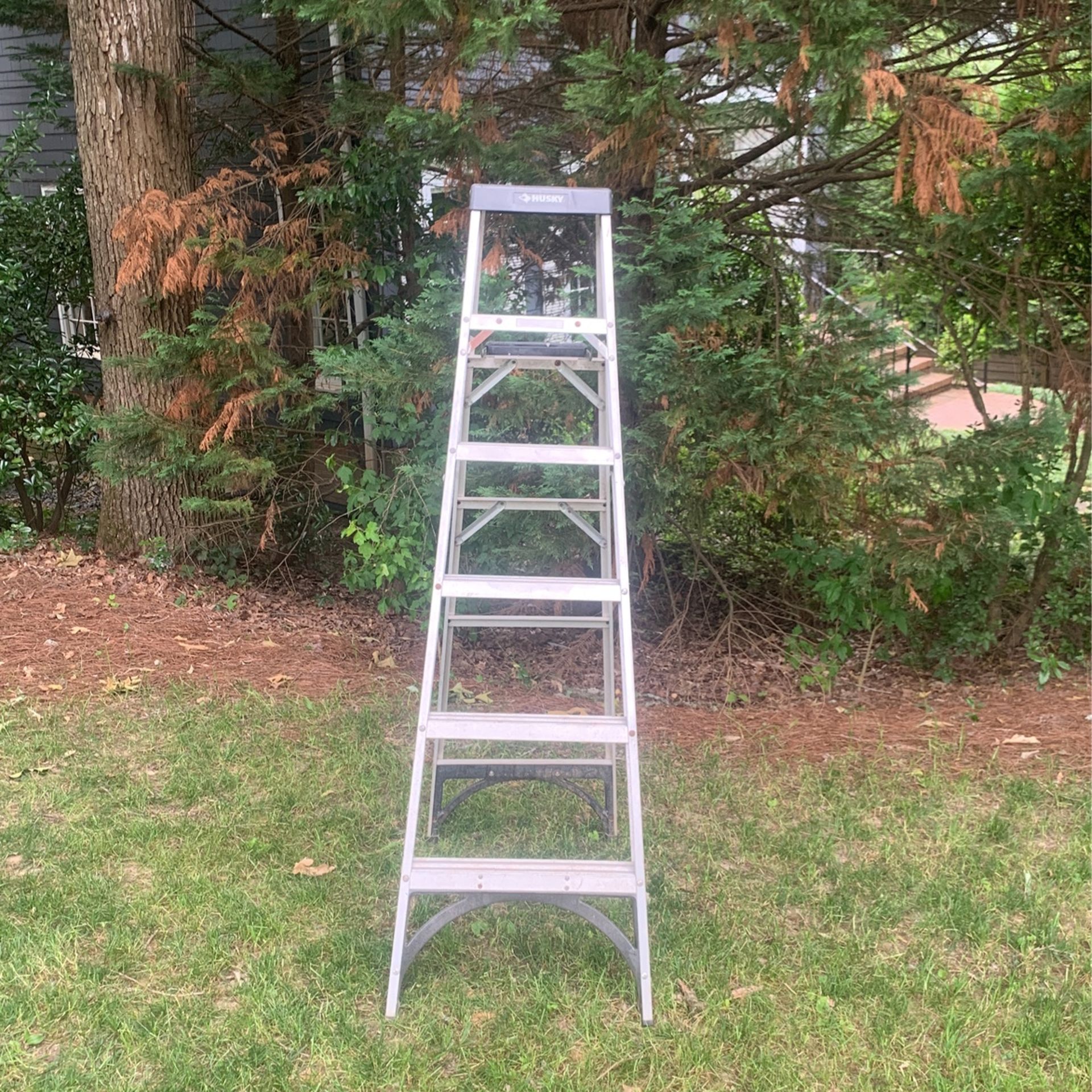 6ft HUSKY Step ladder for Sale in Atlanta, GA - OfferUp