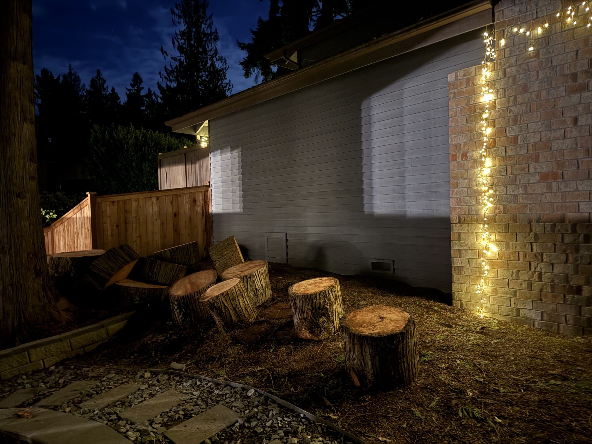 Free Cedar Firewood – You Pick Up (Fresh Cut) for Sale in Issaquah, WA ...