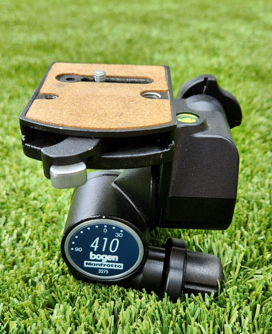 Bogen Manfrotto Tripod/Camera Head 410 for Sale in Bonita, CA - OfferUp