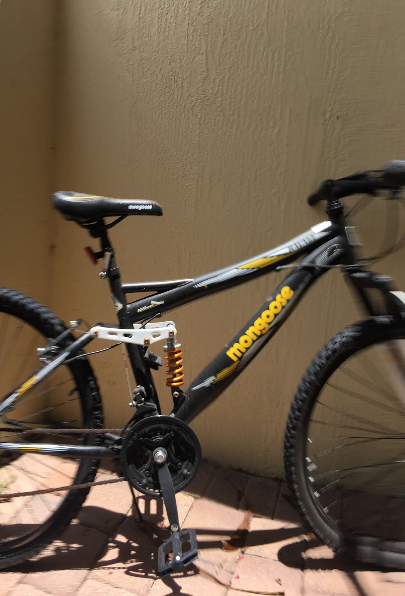 Mongoose Ravage Mountain Bike 26” for Sale in Miramar, FL - OfferUp