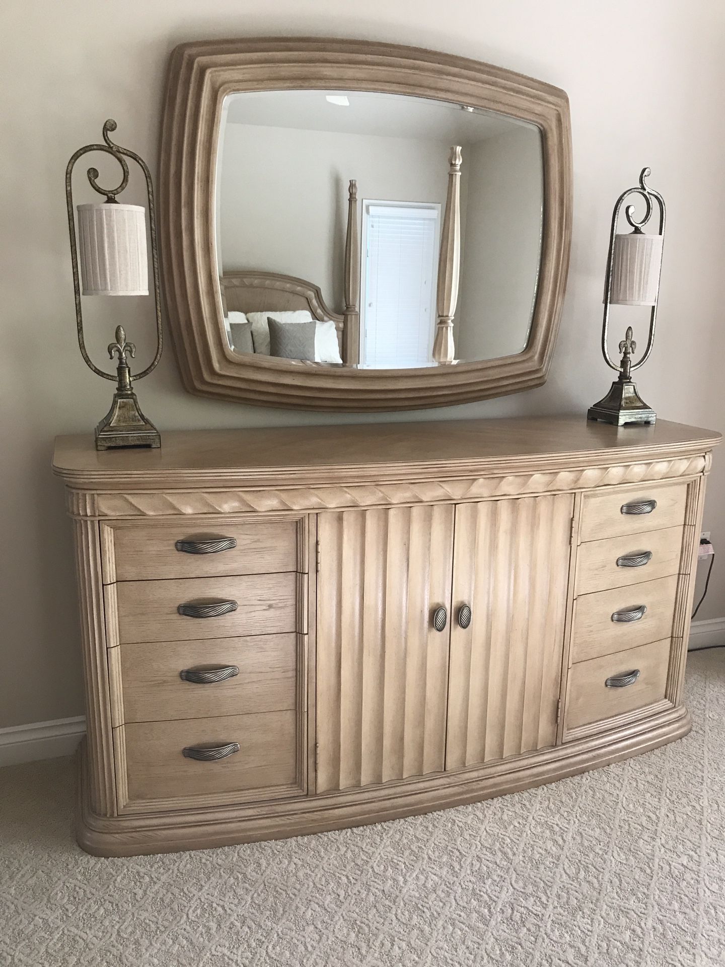 Bernhardt Rendition Transitional Bedroom Set for Sale in Novi, MI - OfferUp