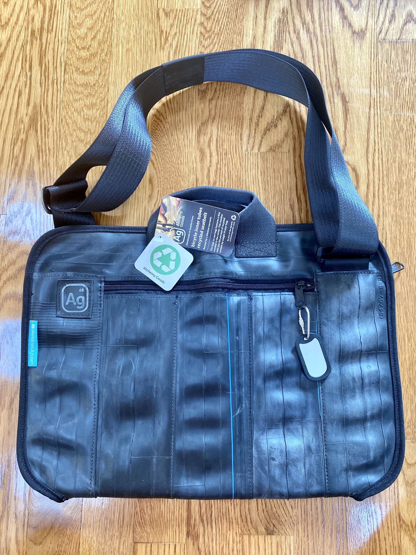 Alchemy Goods Handmade Zippered Bag (New with Tags) for Sale in Alameda ...