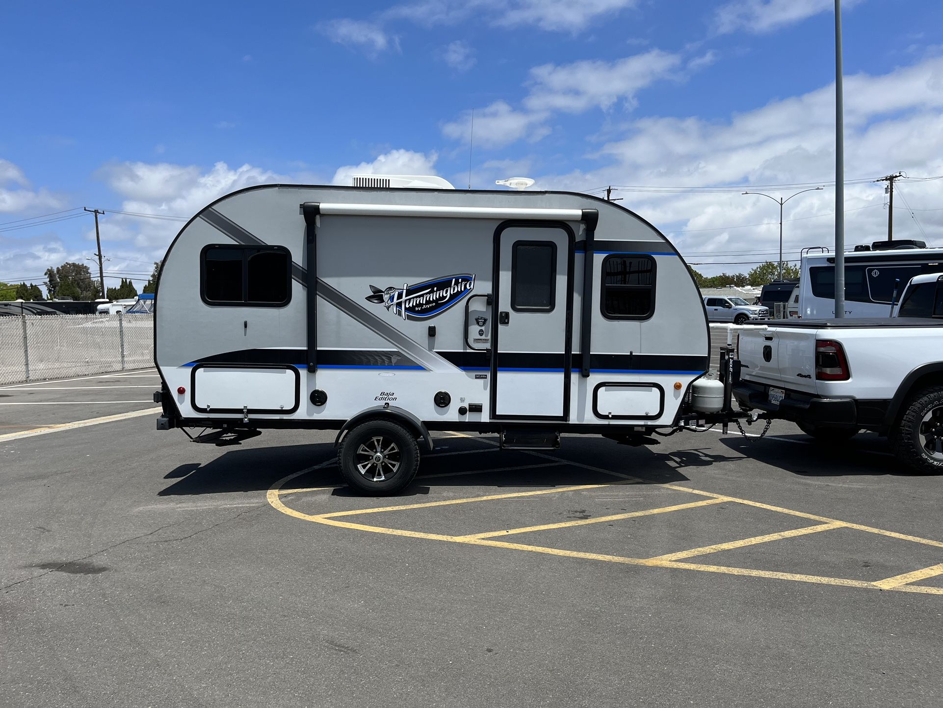 2018 Jayco Hummingbird for Sale in Big Bear, CA - OfferUp