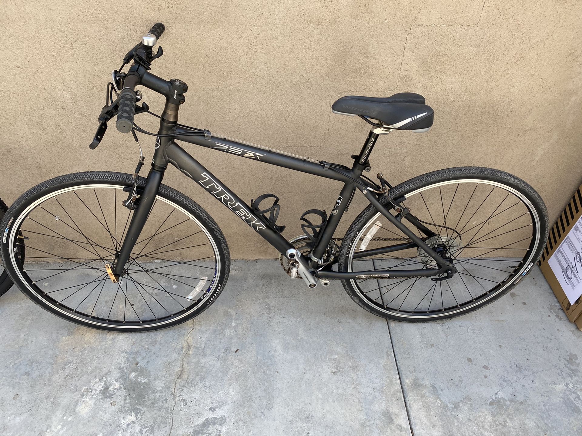 Trek 7.3 FX Hybrid Road Bike for Sale in Lakewood, CA - OfferUp