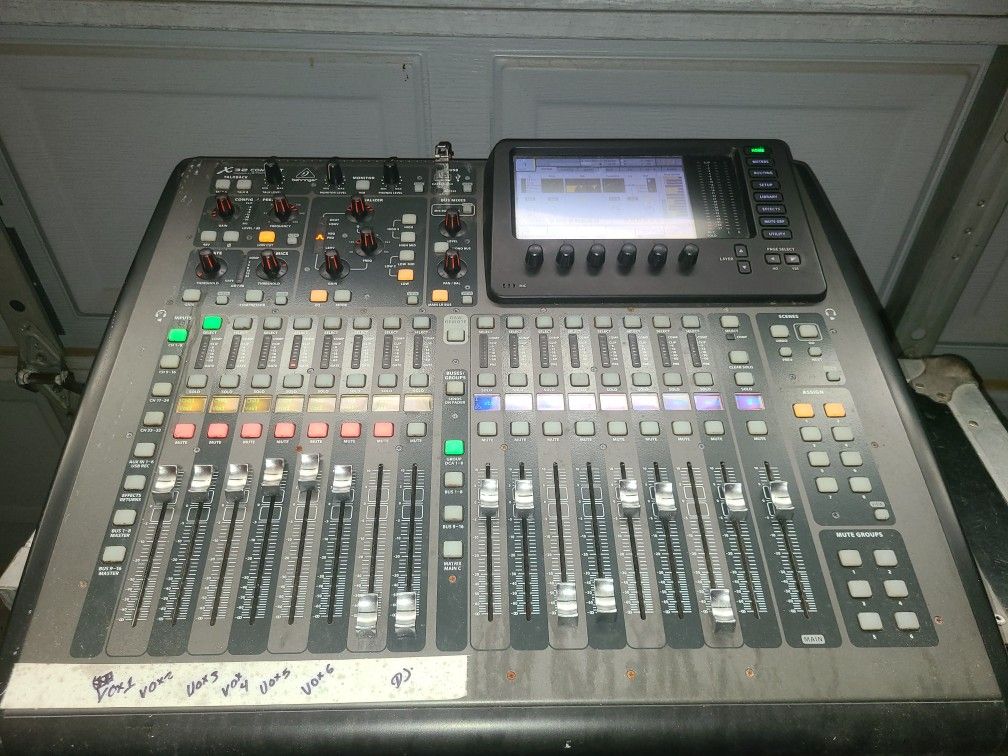 Behringer X32 Compact Digital Mixer + Heavy Duty Road Case & Lamp ...