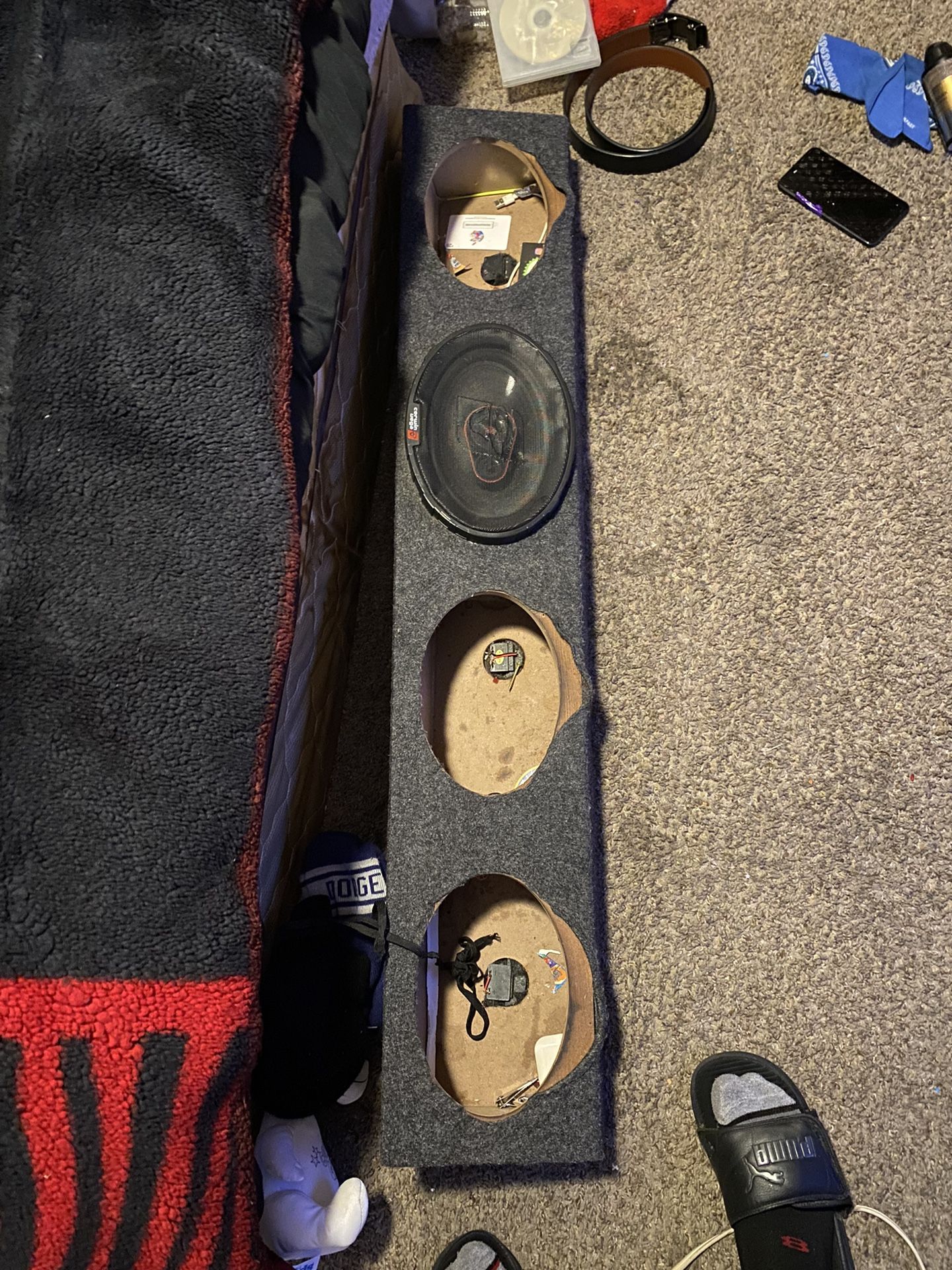 6x9 4 Speaker Box for Sale in Moreno Valley, CA - OfferUp