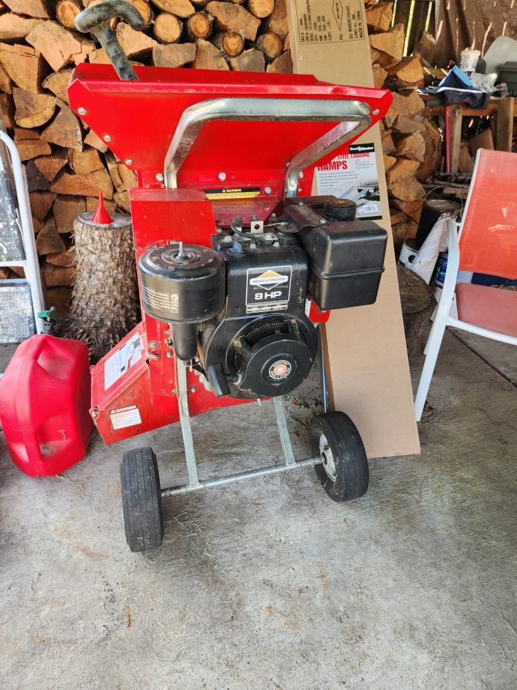 Troy Bilt 8hp Tomahawk Chipper for Sale in Auburn, WA - OfferUp