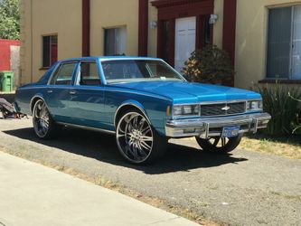 Box Chevy On 26s