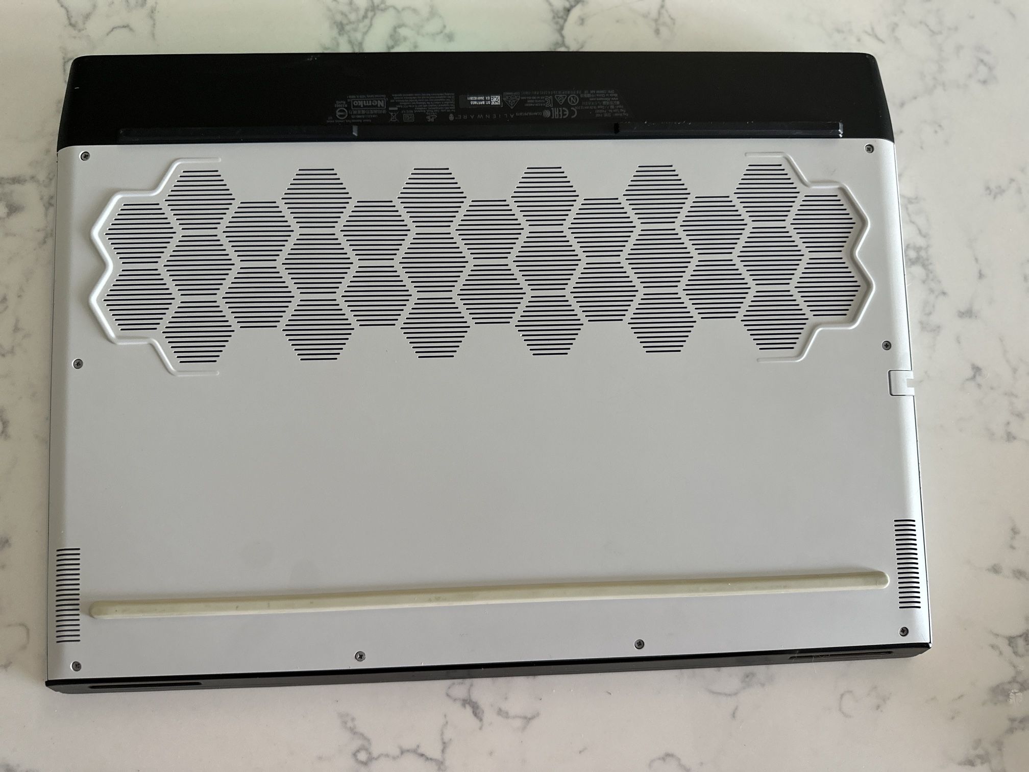 Alienware M17 R3 16gb Ram, 1tb Storage Intel i7 10th gen. NVIDIA Gforce ...