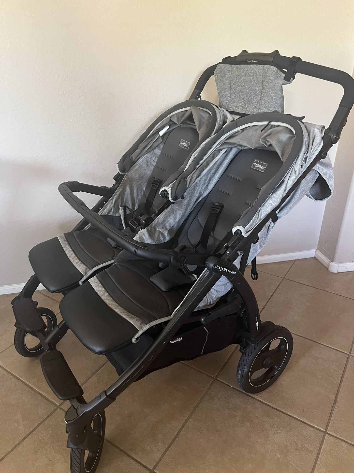 Peg Perego Book for Two Double Stroller for Sale in Phoenix, AZ - OfferUp