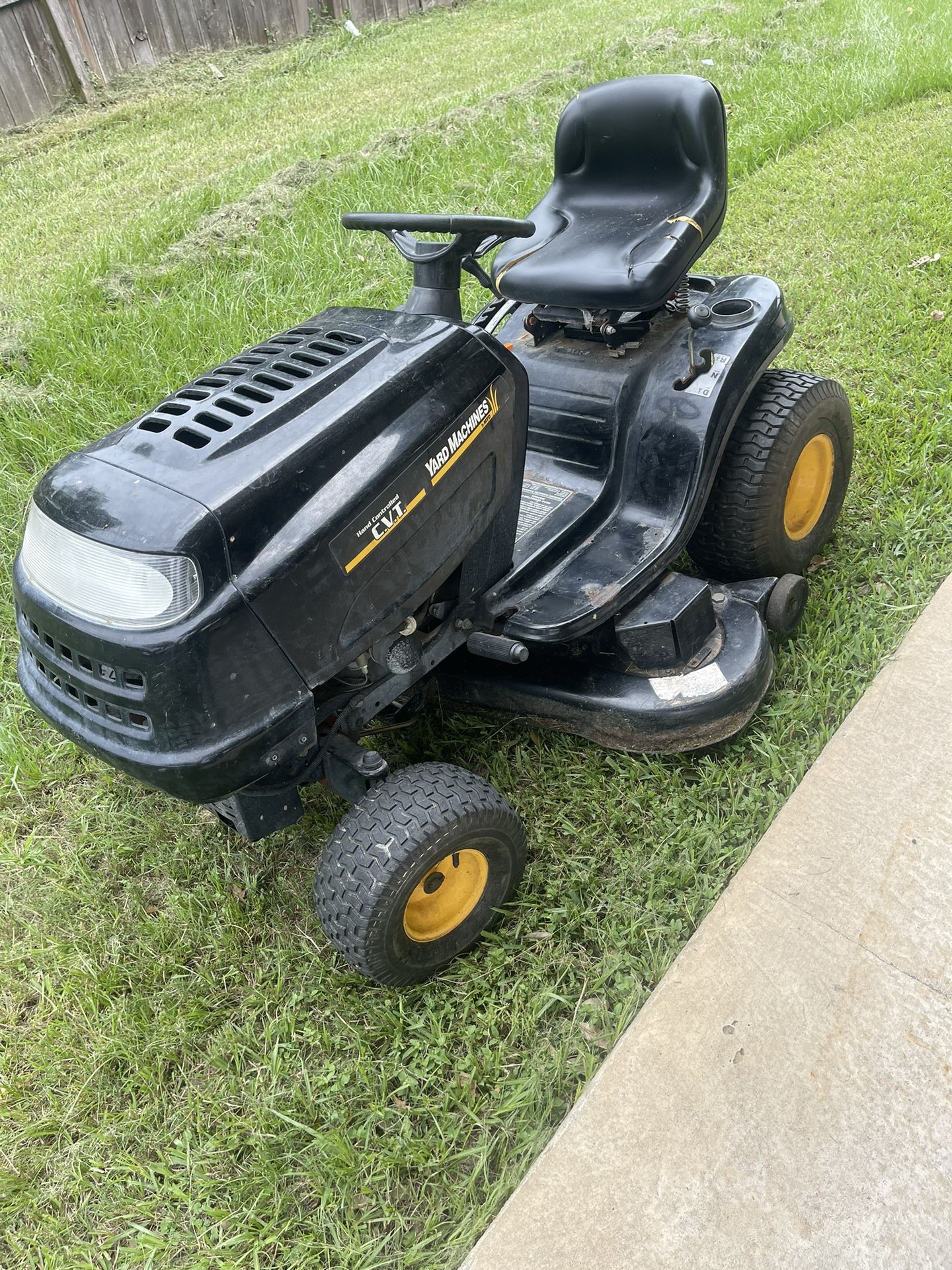 46 Deck Riding Lawn Mower for Sale in Houston, TX - OfferUp