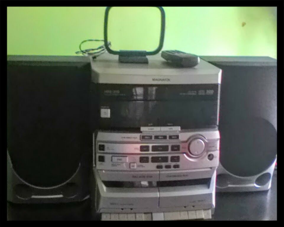 Magnavox MAS100 3-disc CD Mini HiFi Stereo System for Sale in ...