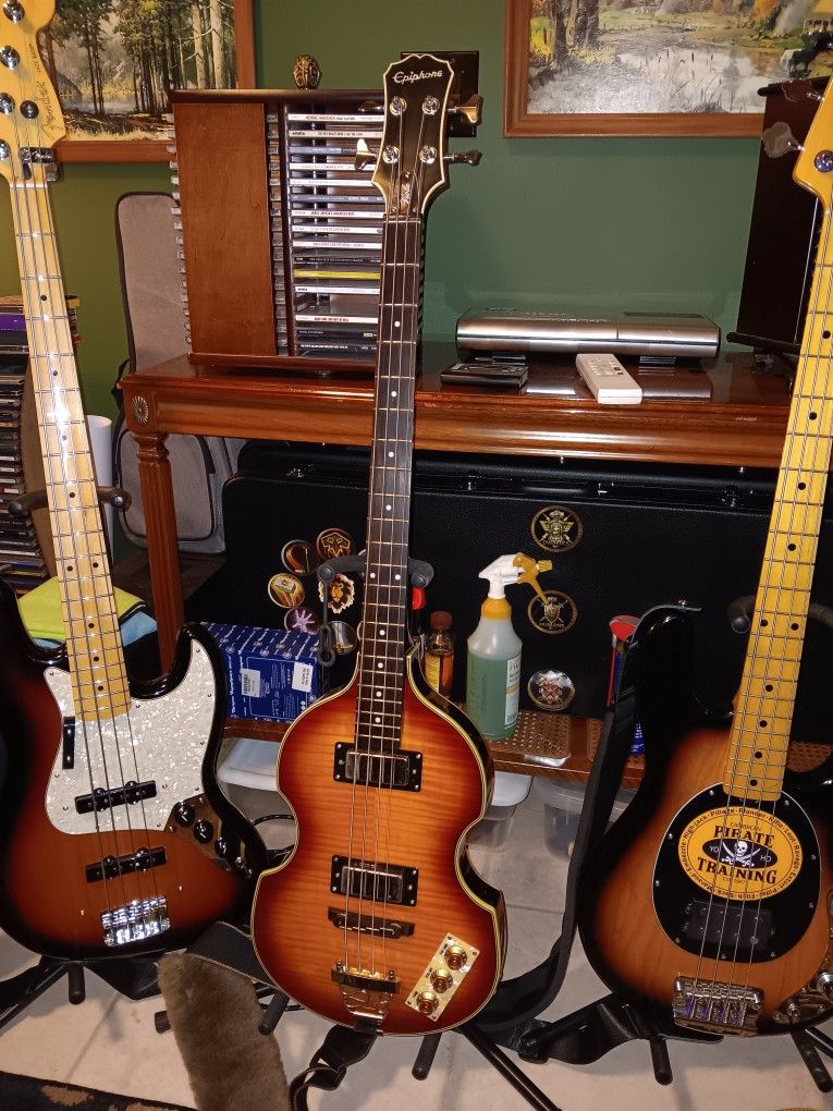 Epiphone Viola Bass Korean-Made for Sale in Port St. Lucie, FL - OfferUp