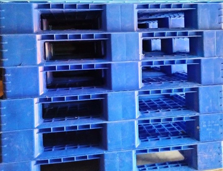 Good Plastic Pallets for Sale in Dallas, TX - OfferUp