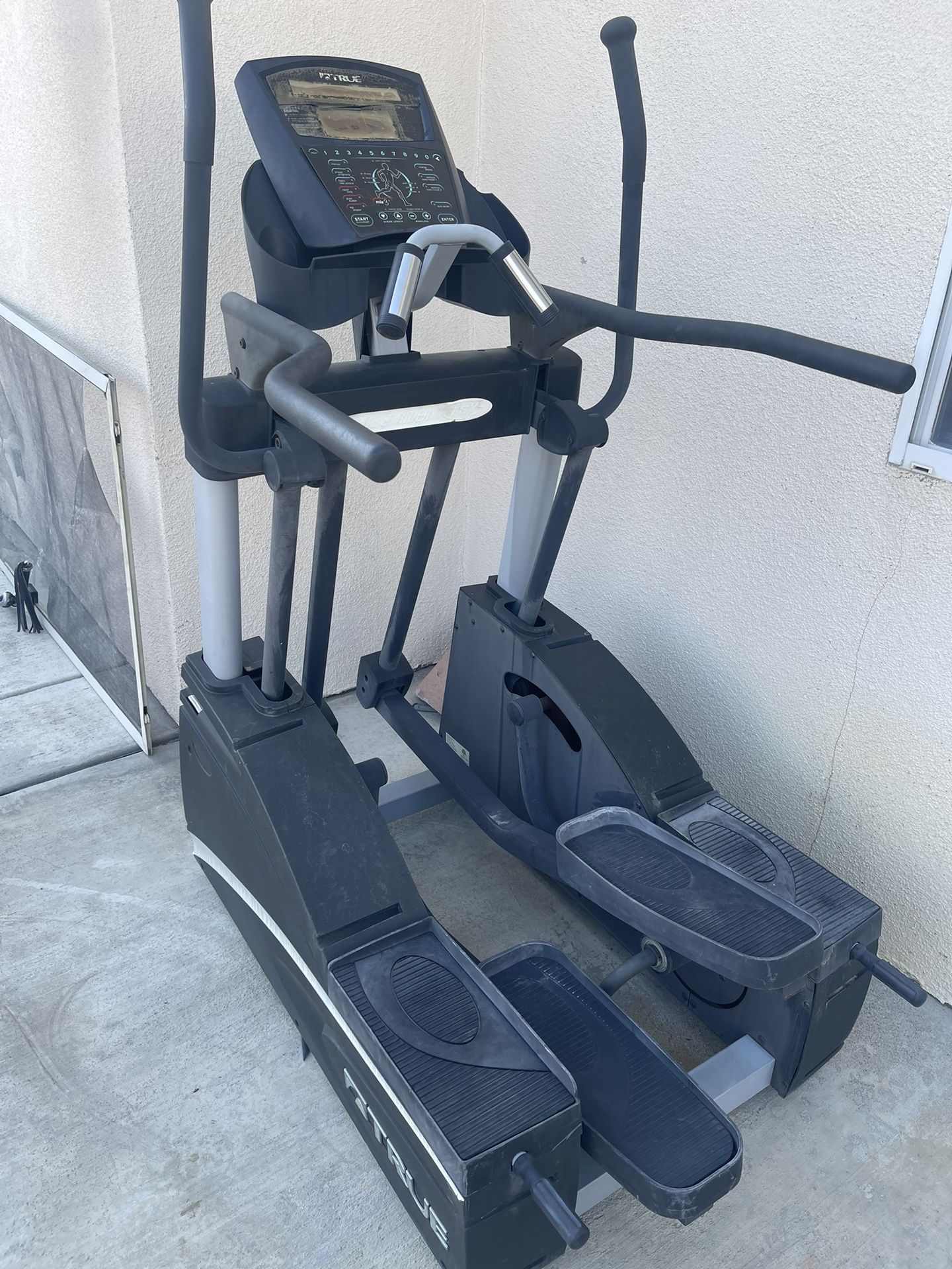 true fitness tsx elliptical Unknown condition No cord for Sale in Indio ...