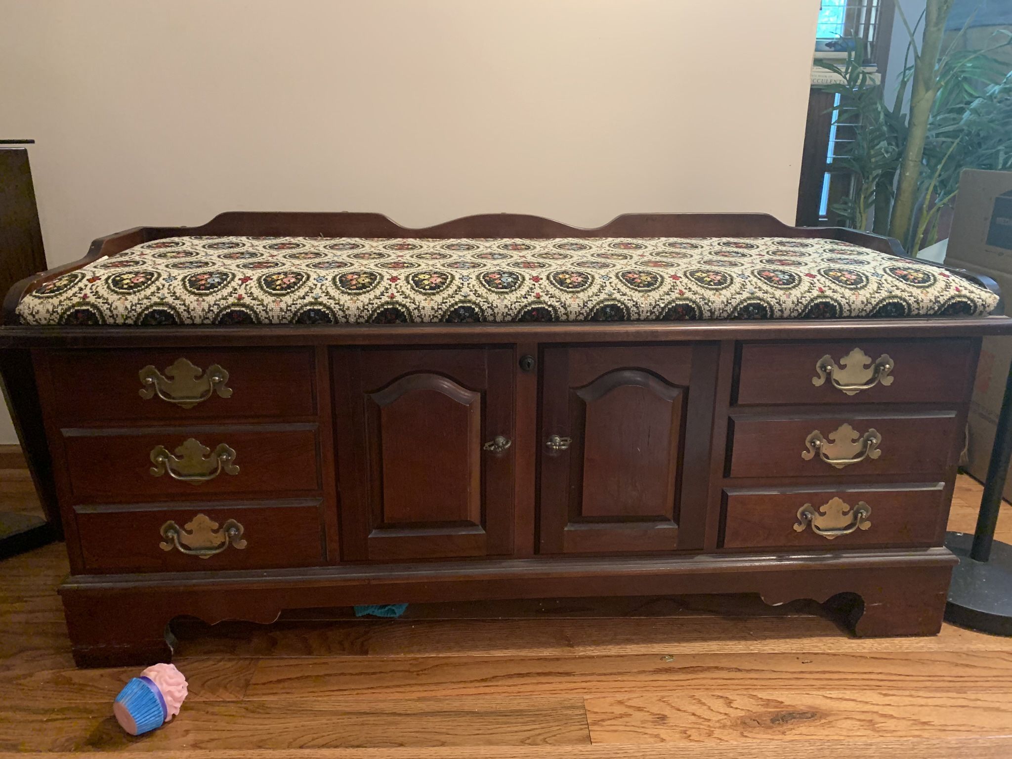 Cedar chest for Sale in Cary, NC - OfferUp