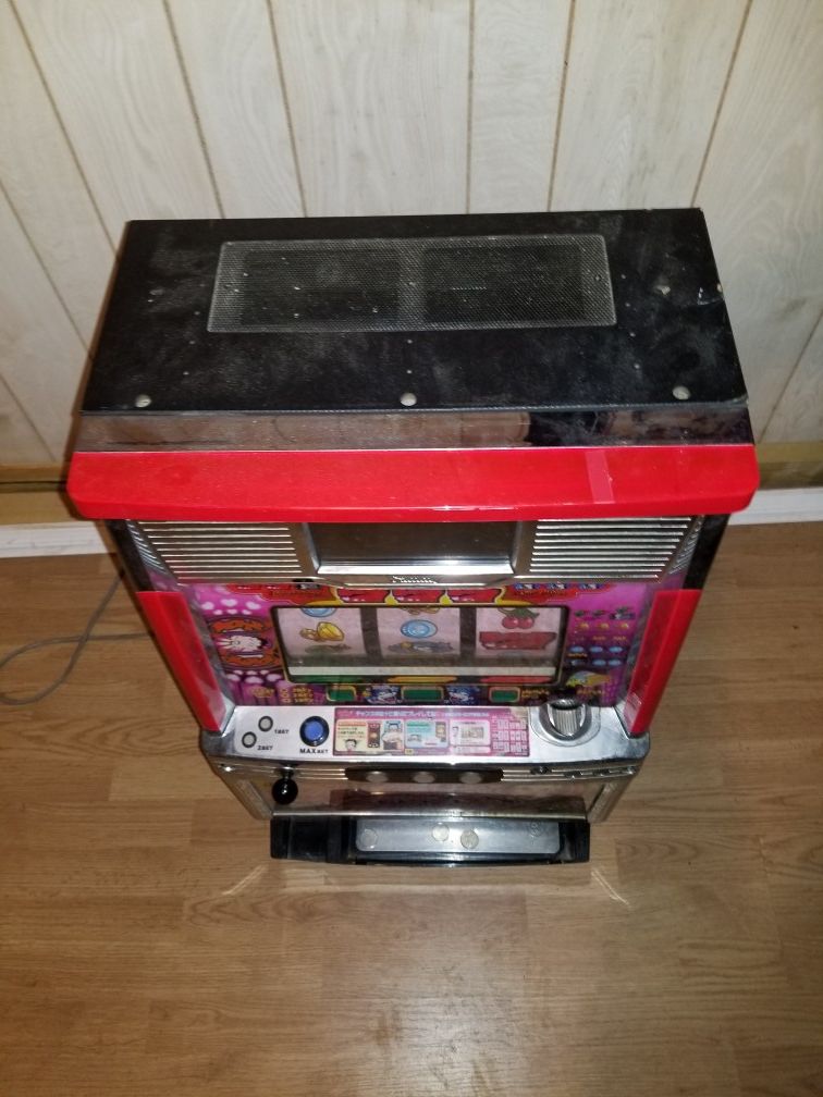 Betty Boop push button token slot machine with tv monitor for Sale in ...